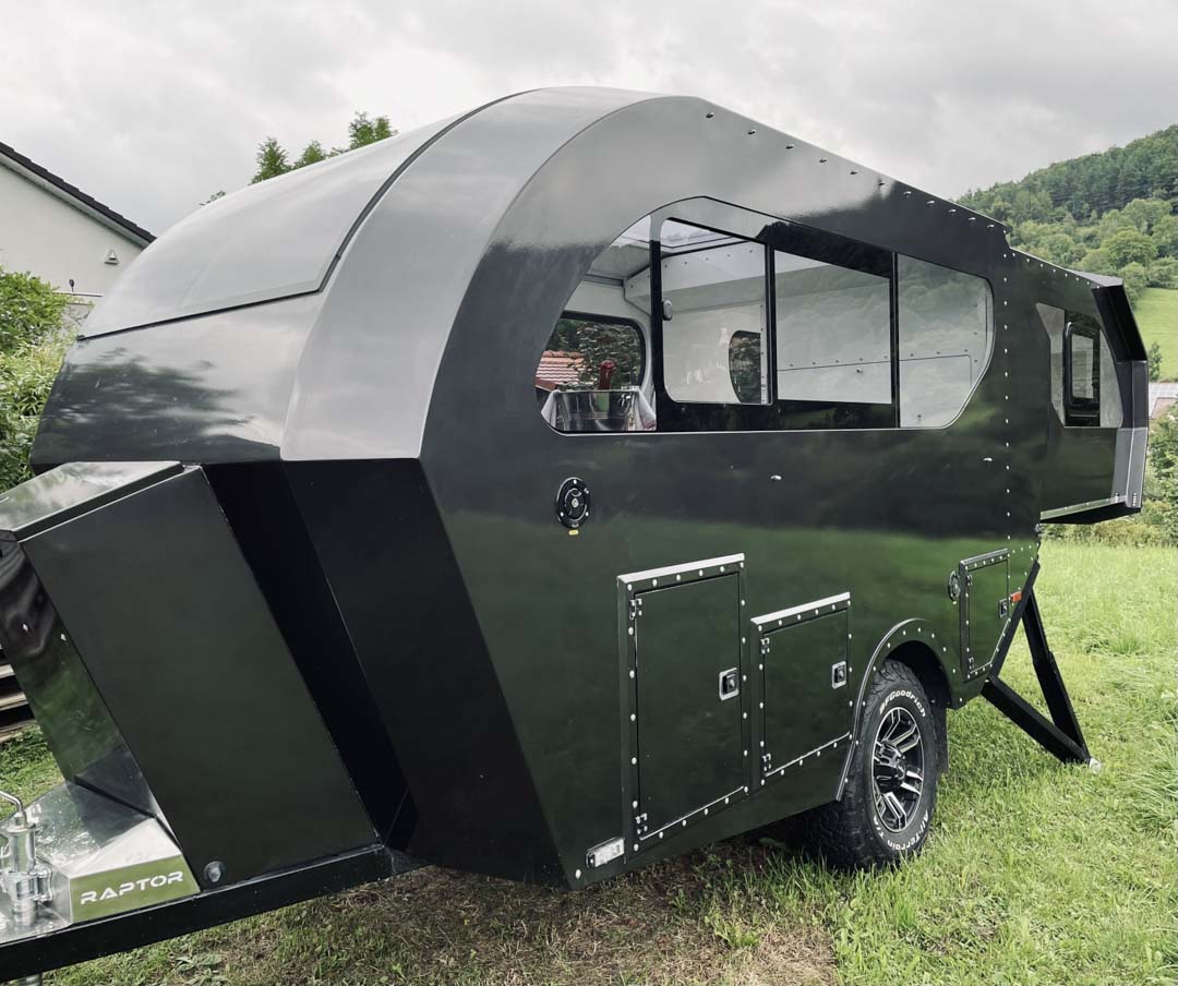 Raptor XC offroad-caravan met slide-out: die wil je hebben - Campingtrend