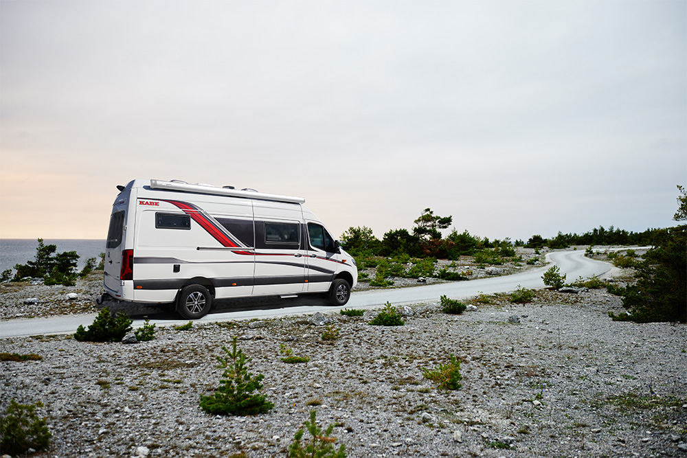 Oók voor snikhete zomers: de Kabe Van 690 LB 2WD - Campingtrend