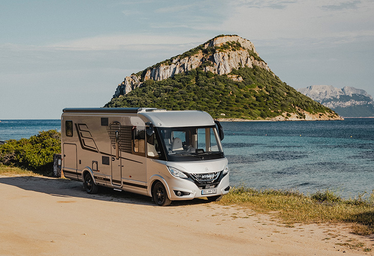 Stijlvolle Hymer B-Class MasterLine BlackLine steelt de show - Campingtrend